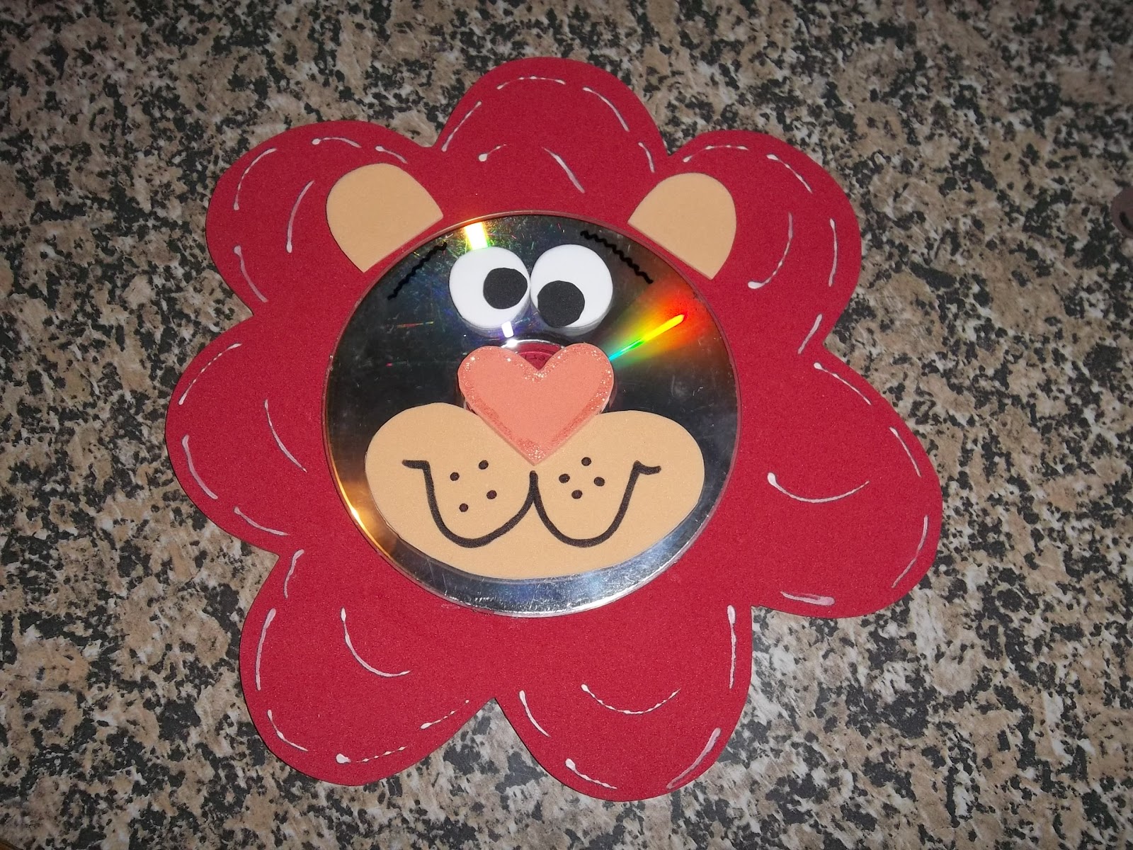 Cantinho da Tia Ká: Animais de CD