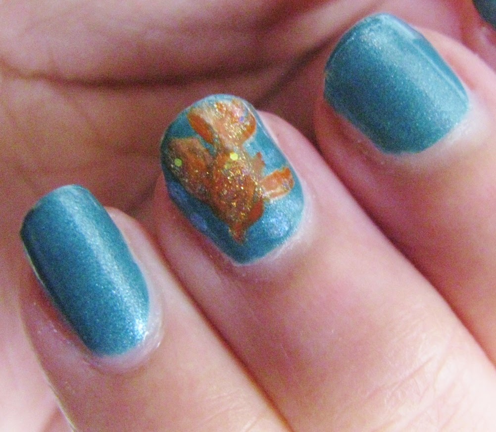 The Super Secret Nail Blog: Nail Crazies Unite: Good Luck Goldfish