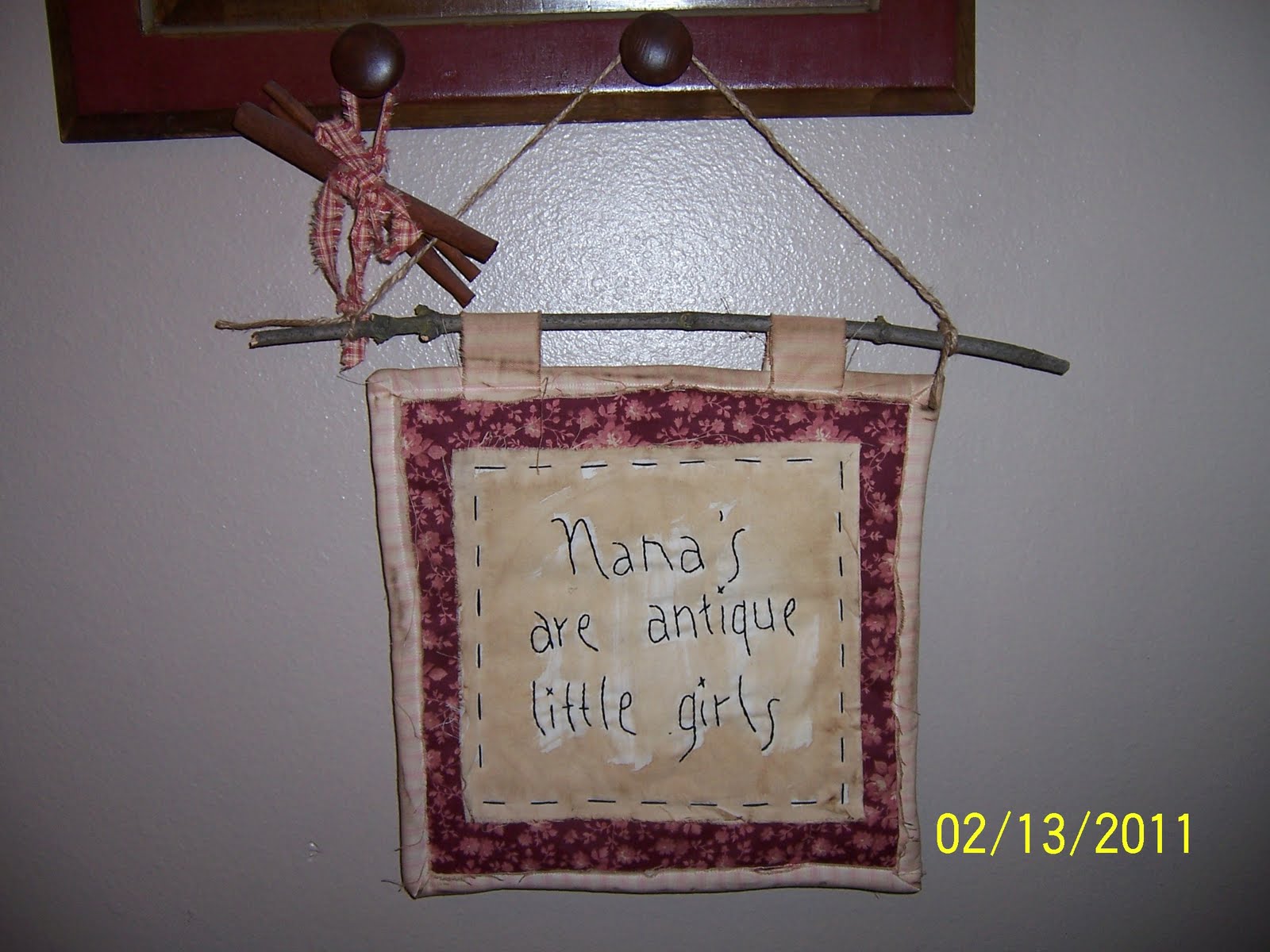 Tina's Primitive Attic: Stitcheries - Framed Stitcheries - Wall Hangings
