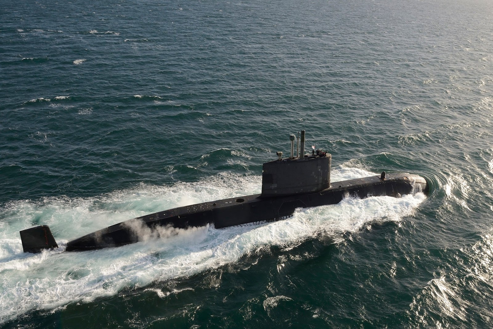 Naval Analyses: Radiated Noise Signature of Modern Diesel Submarines