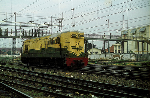 RAILROAD OF THE WORLD (世界の鉄道) kereta api di dunia: BB 200 LOCOMOTIVE