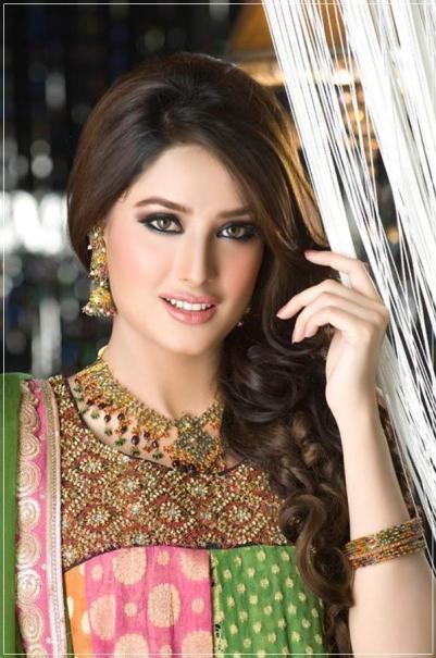 A Collection of beautiful hindustani and pakistani girls : Most ...