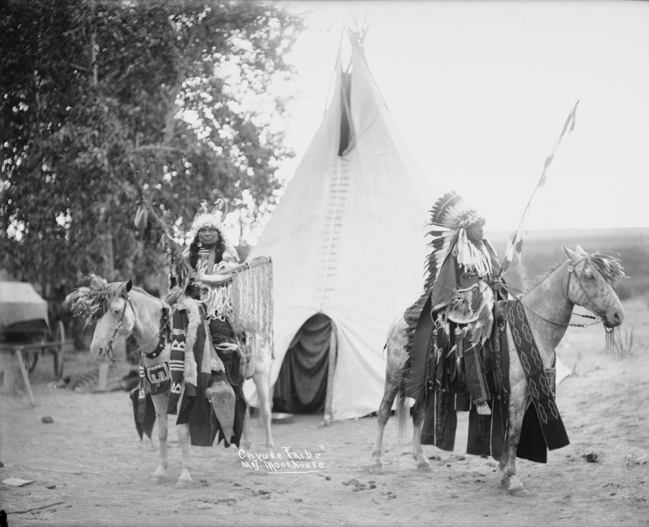 White Wolf : Stunning Portraits of Cayuse People From The Early 1900s
