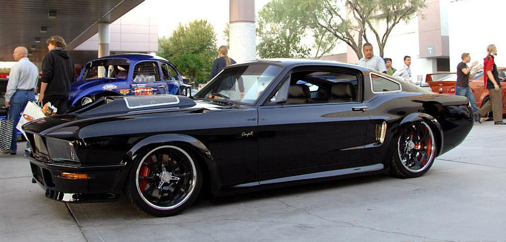 Guy's Launge: 1967 Obsidian Mustang from Cartype