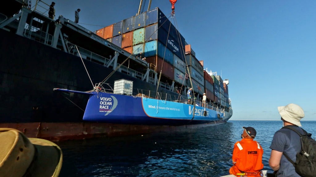 VOR / Le VO65 Vestas Wind, échoué il y a trois semaines, aujourd'hui ...