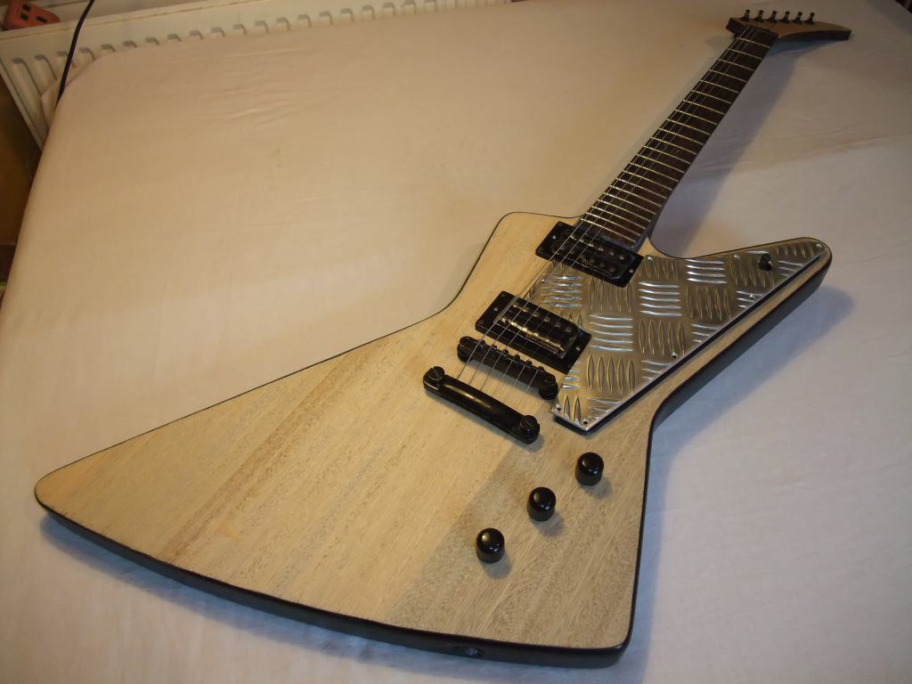 So many guitars, so little talent: Explorer mockup