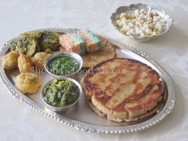 Shobha's Food Mazaa: MITHO LOLO / MITHI LOLI ( Sindhi Sweet Roti )