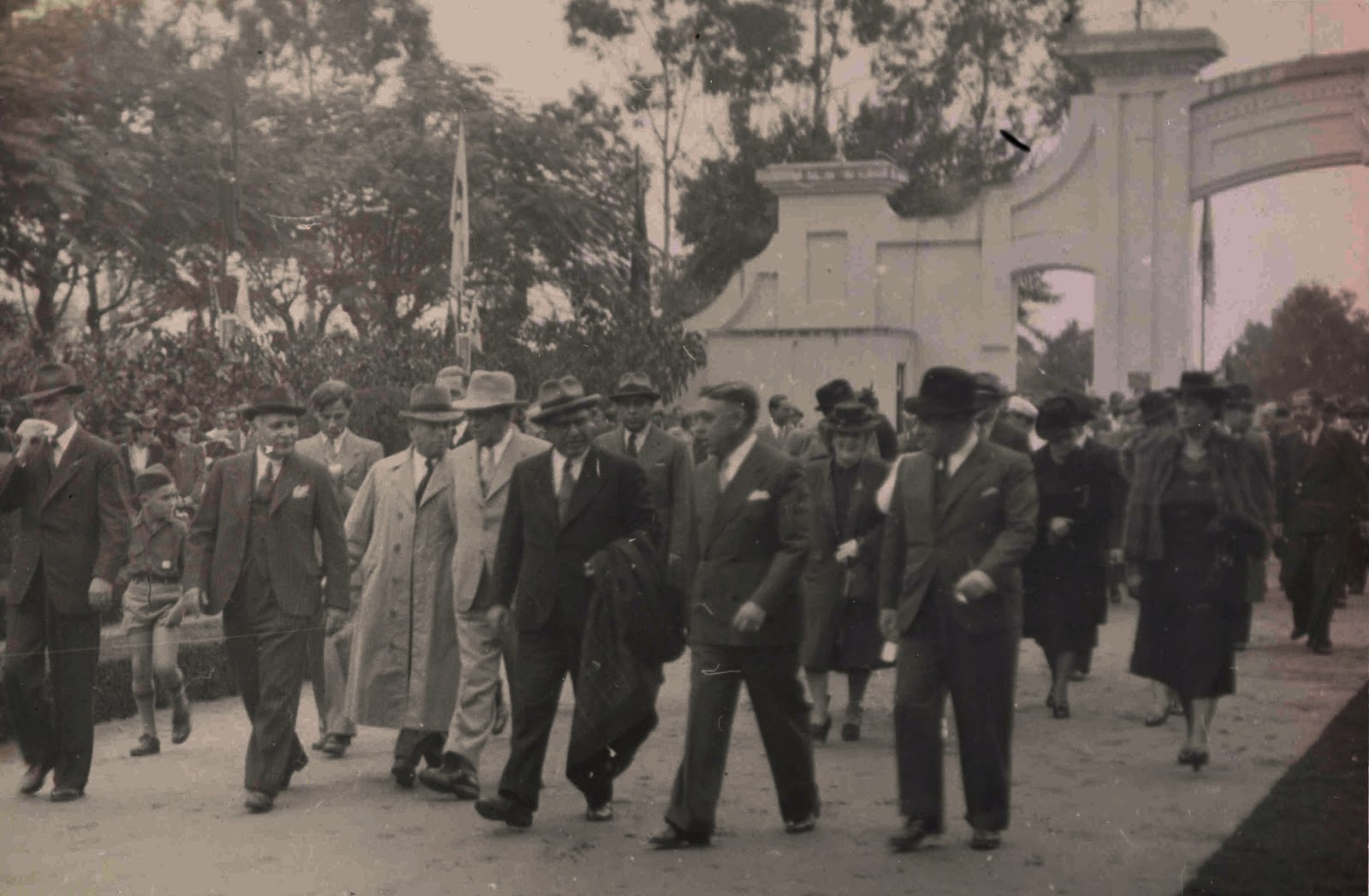 Jardim Zoológico de Maputo fundado em 1929 - entradas e conclusão (3/3)