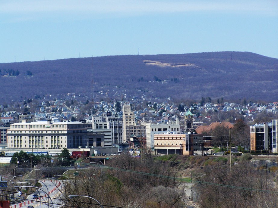 Frank's Place: Scranton Skyline