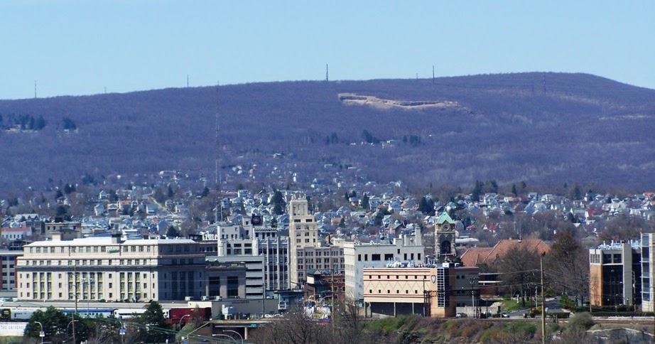 Frank's Place: Scranton Skyline