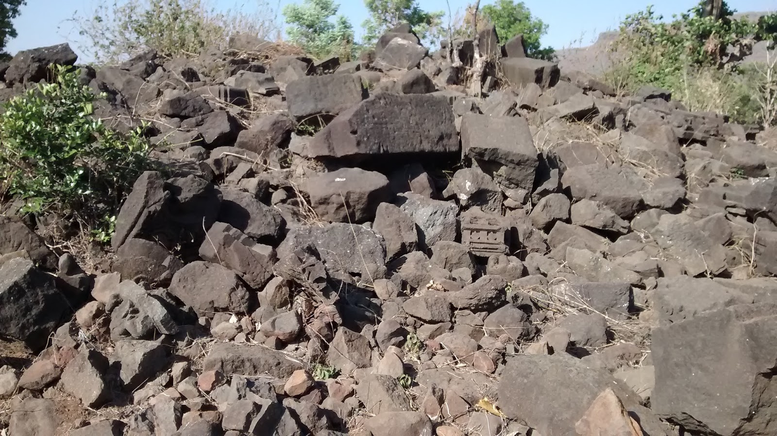 Yash Gaikwad - BHATKANTI: Nasik Range trek- Day I: Fort Achala, Fort ...