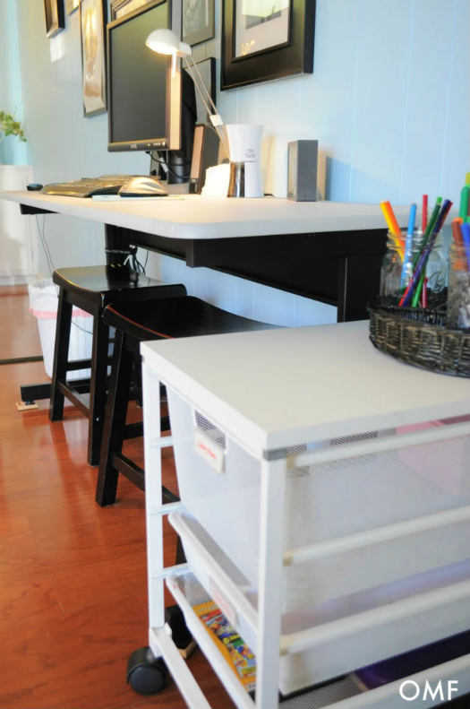 IHeart Organizing: Reader Space: Becky's Beautiful Family Room Organizing