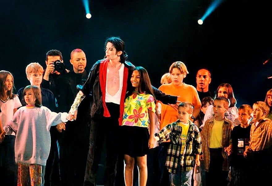 Cartas para Michael: O show beneficente ''Michael Jackson & Friends'' (05)