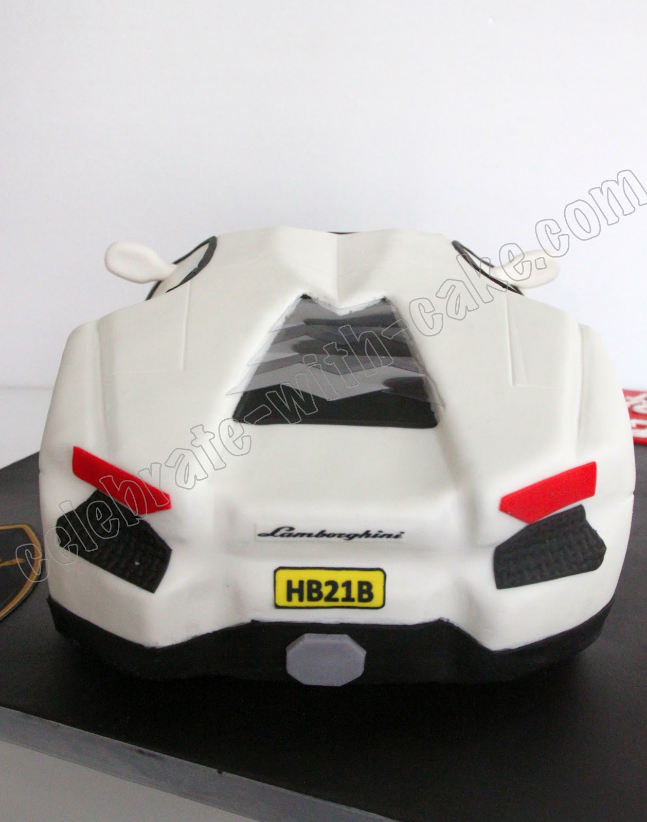 Celebrate with Cake!: Lamborghini Aventador Cake | Lamborghini cake ...