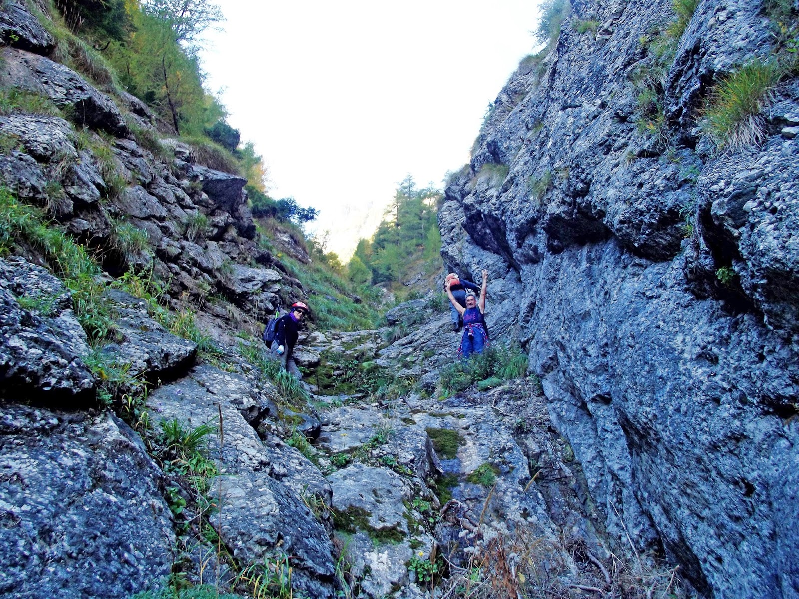 Blog de Calatorii si Drumetii Montane.: BUCEGI (Valea Seaca dintre Clai ...