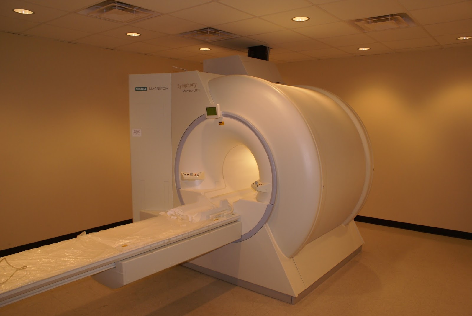 Operations In Time Blog..: First MRI Scan On Left Leg