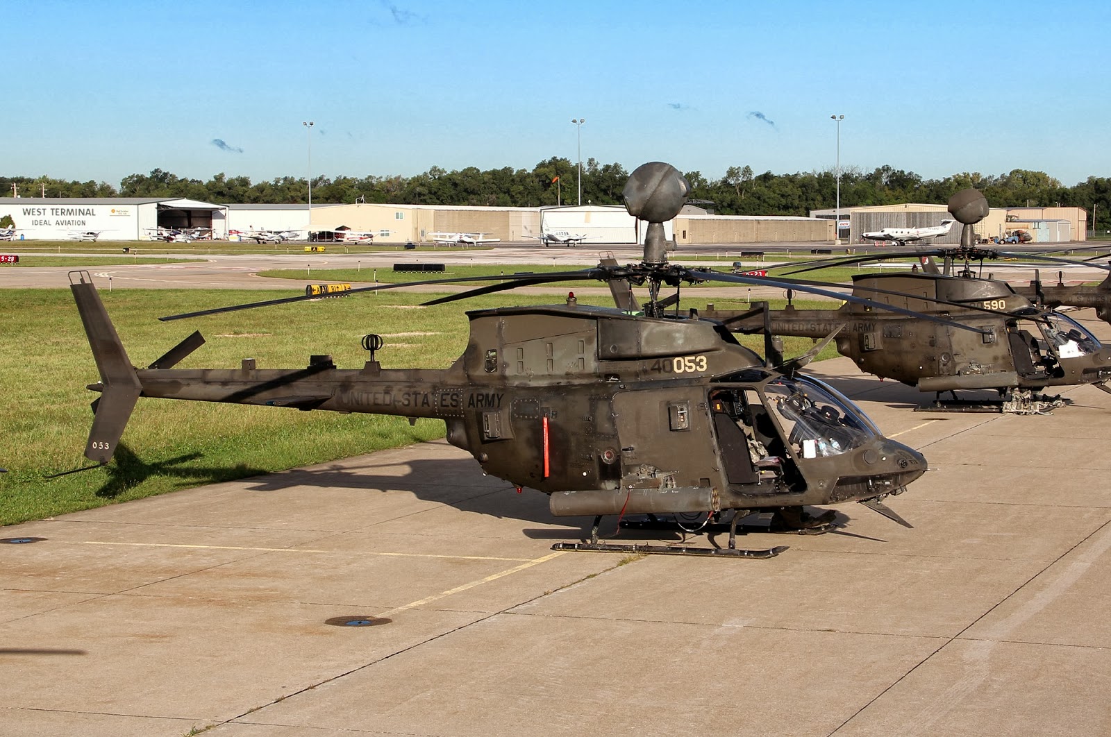 The Aero Experience: Sightings: Six U.S. Army Air Cavalry Kiowa ...