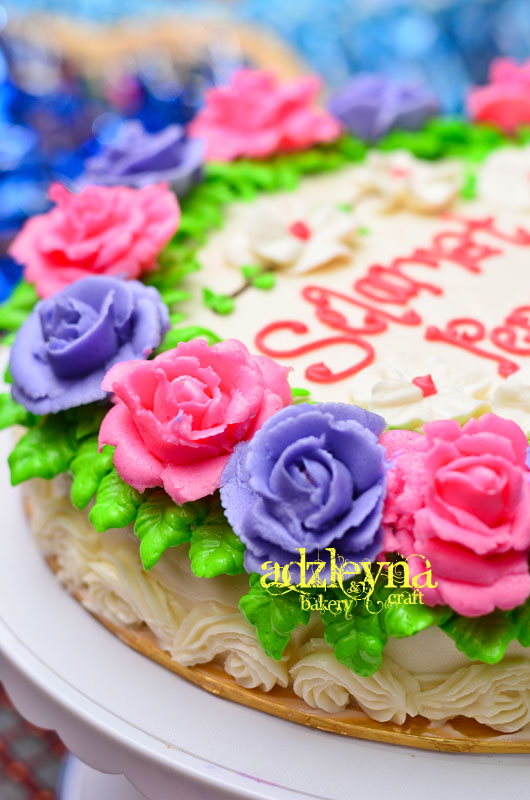 Adzleyna Bakery and Craft (ABC): Selamat Pengantin Baru: Kek Bunga Ros