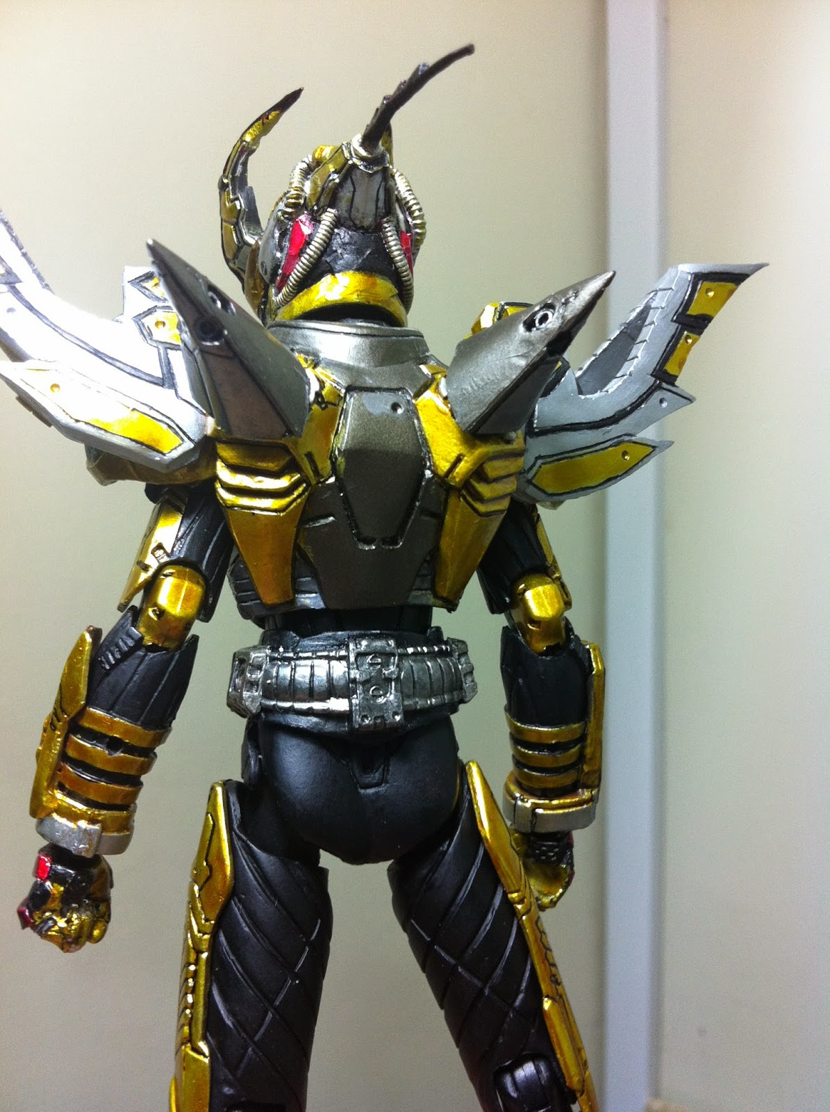 Kamen Rider World: SIC Custom Hyper Zabee / Hornet photo gallery and ...