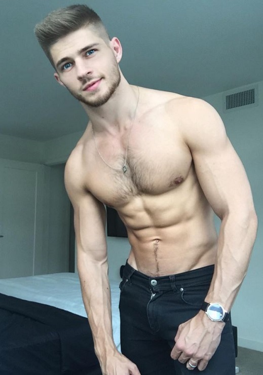 VJBrendan.com: Yes Please... Jaye Kaye on Instagram!