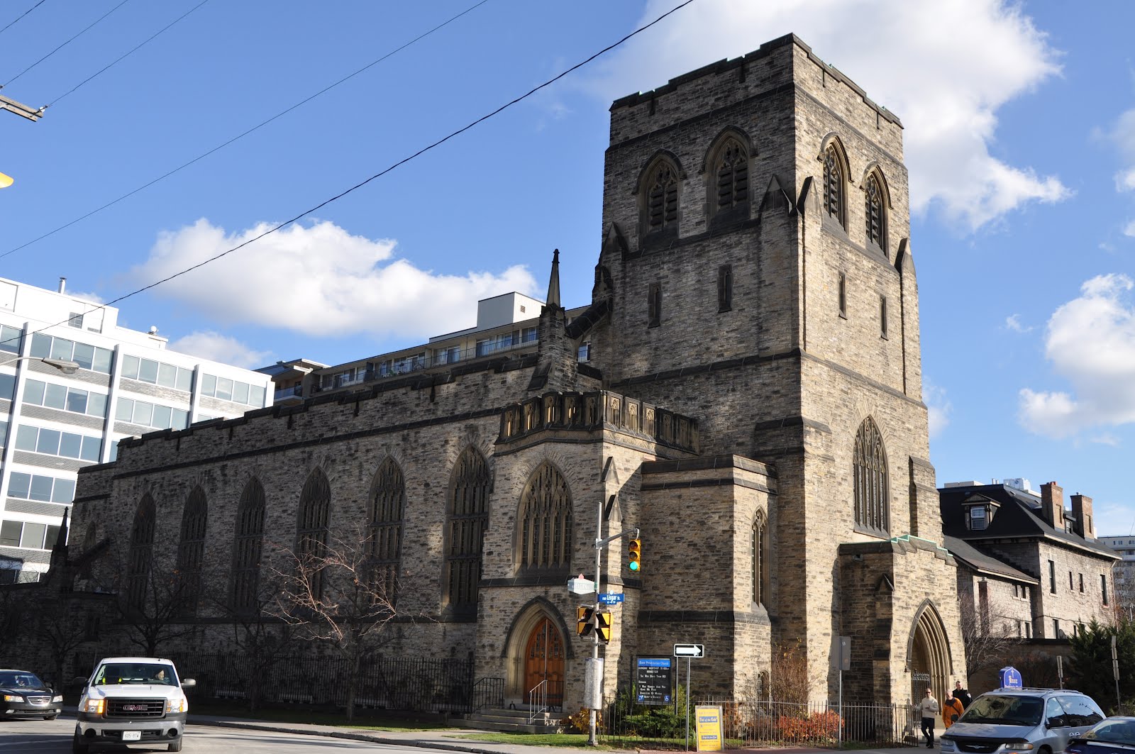 Orbis Catholicus Secundus: Canadian Church Architecture