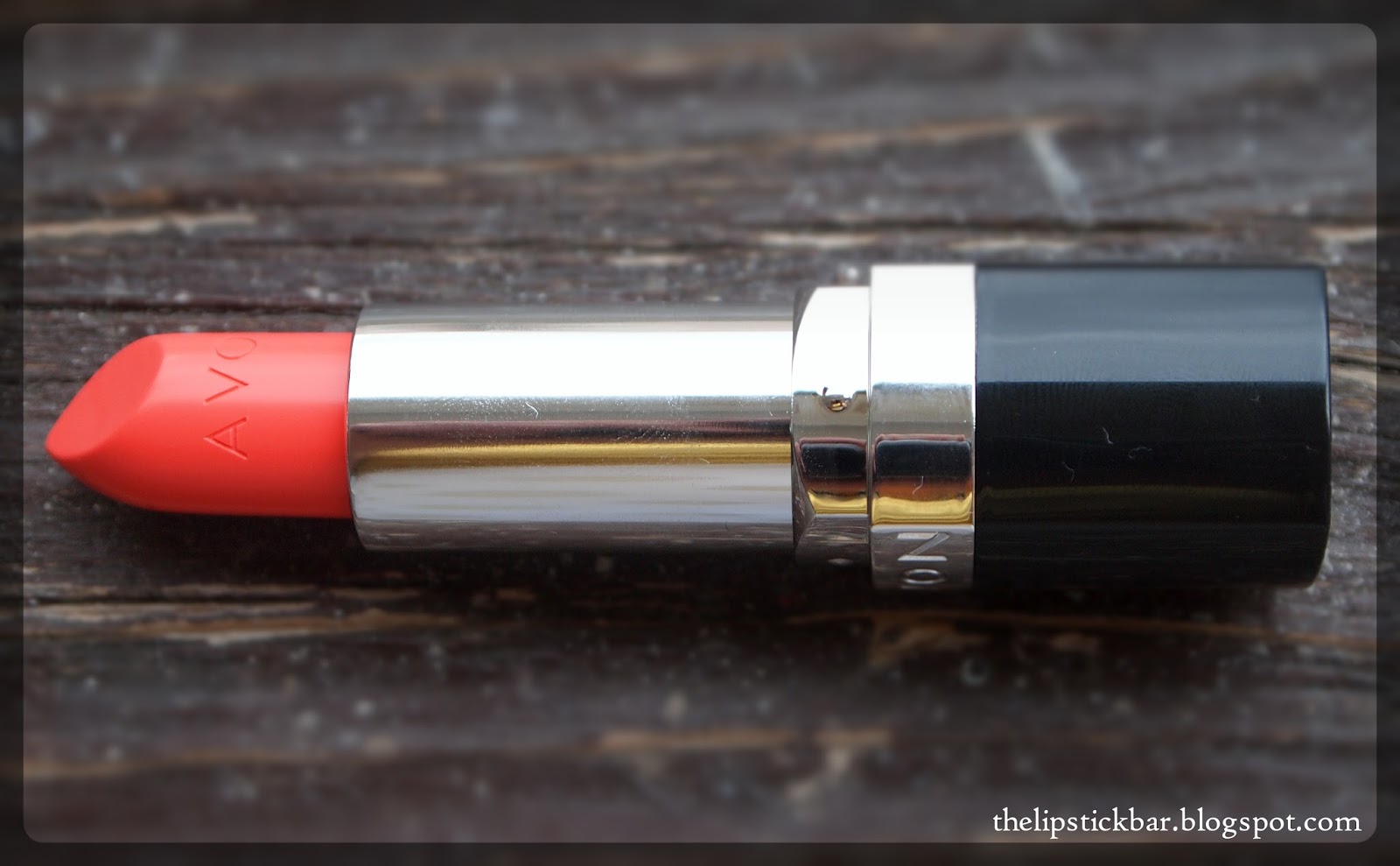 AVON ULTRA COLOR ruž za usne- RIPE PAPAYA - The Lipstick Bar