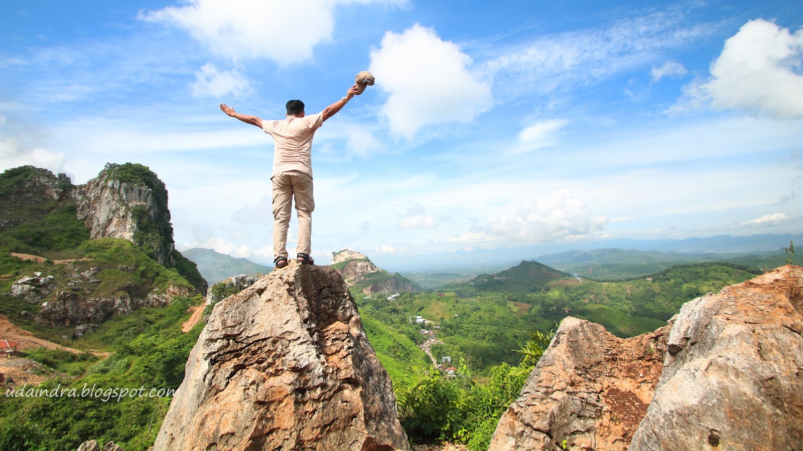 Wisata Bandung I: Stone Garden yang Mempesona dan Jejak Manusia Purba ...