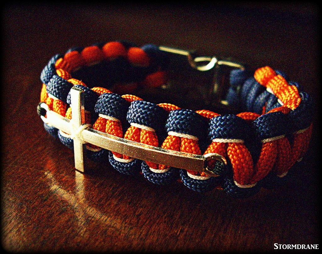 Stormdrane's Blog: Paracord Fusion Ties Backpack Edition