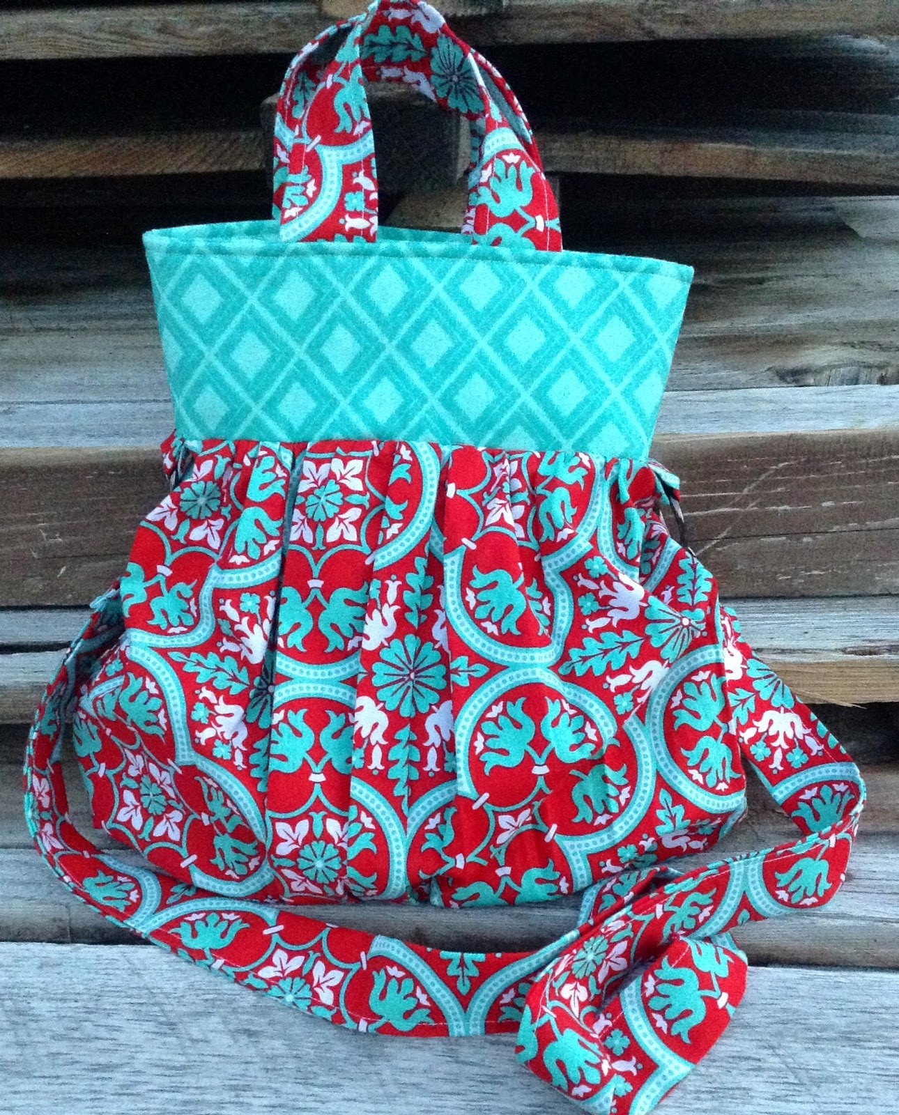 tiny seamstress designs: Oh Betsy! ... the bag