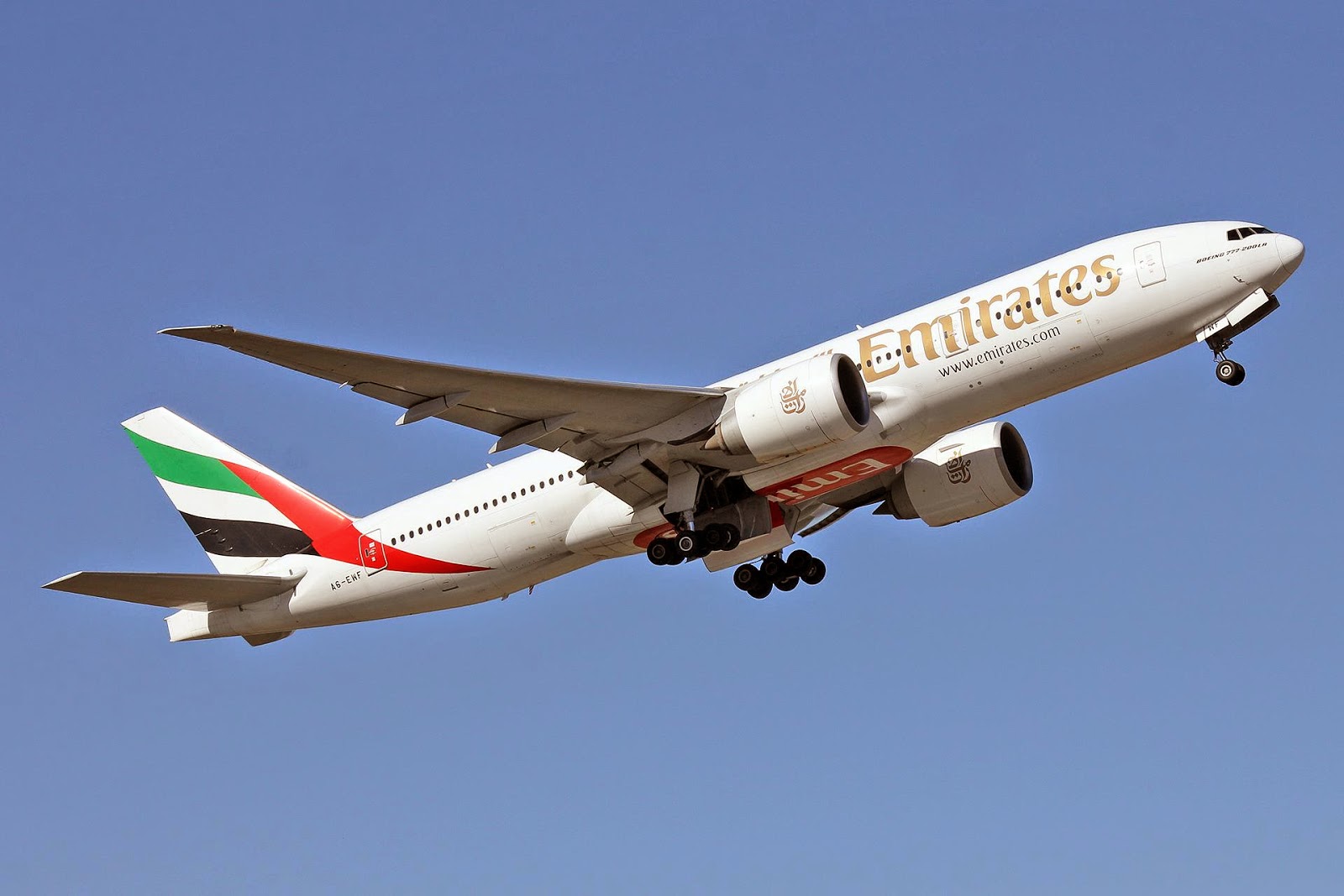 Perth Airport Spotter's Blog: Emirates to downsize Perth-Dubai EK424 ...