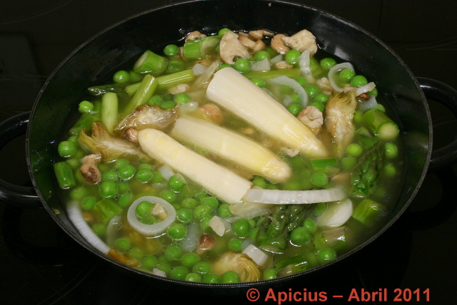 Cogote de merluza acompañado con delicias de la huerta | La Cocina Paso ...