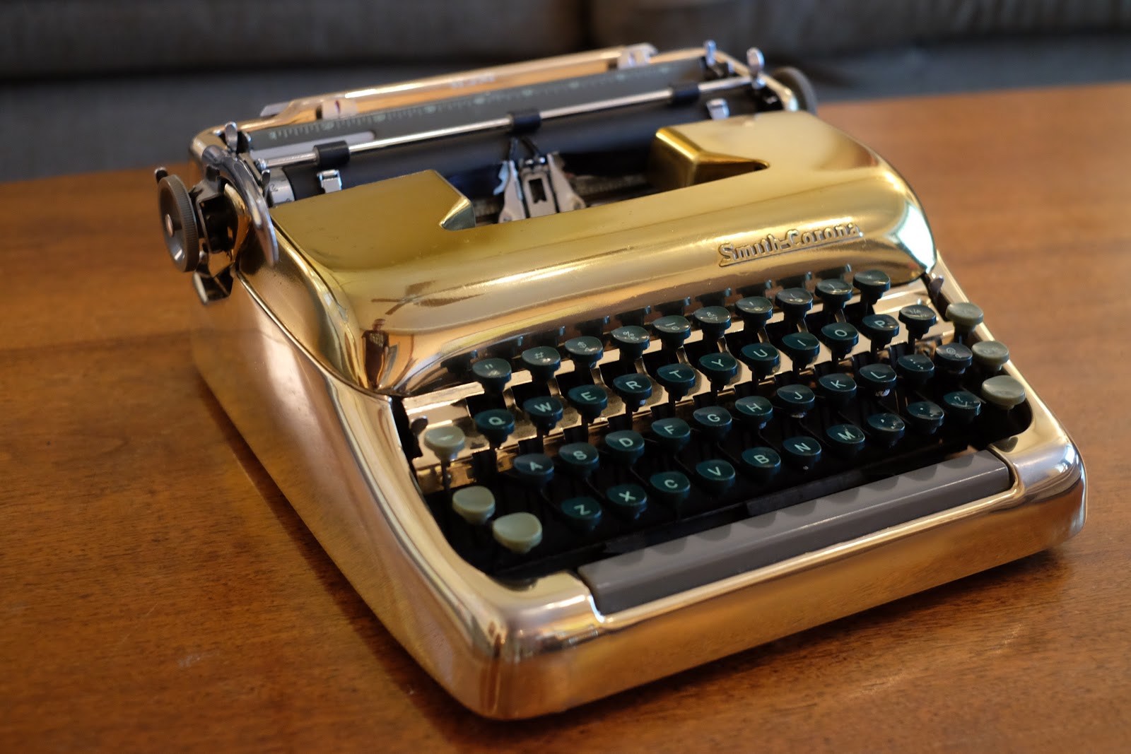 Vintage Technology Obsessions: Gold Plated Typewriter