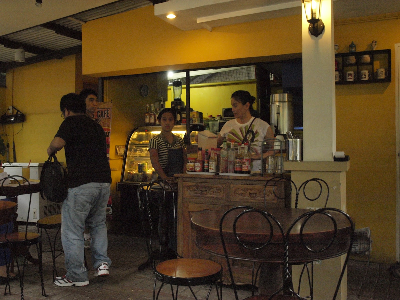 The awesome grind: Circles Café: An afternoon at the park