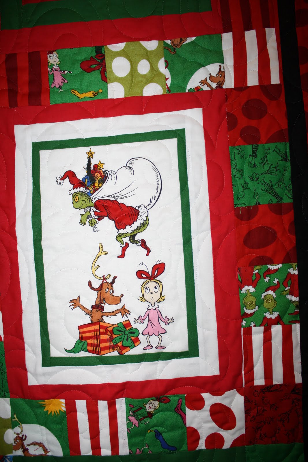Just Let Me Quilt: The Grinch Christmas Quilt