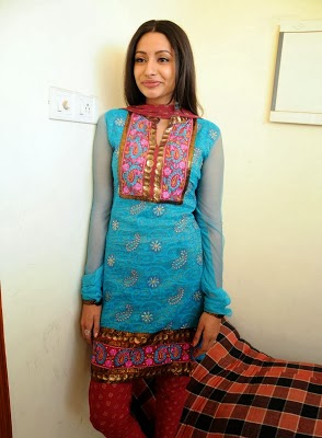 Anita Galler Candid Photoshoot HQ Pics At 'Maro Charitra' Telugu Movie ...