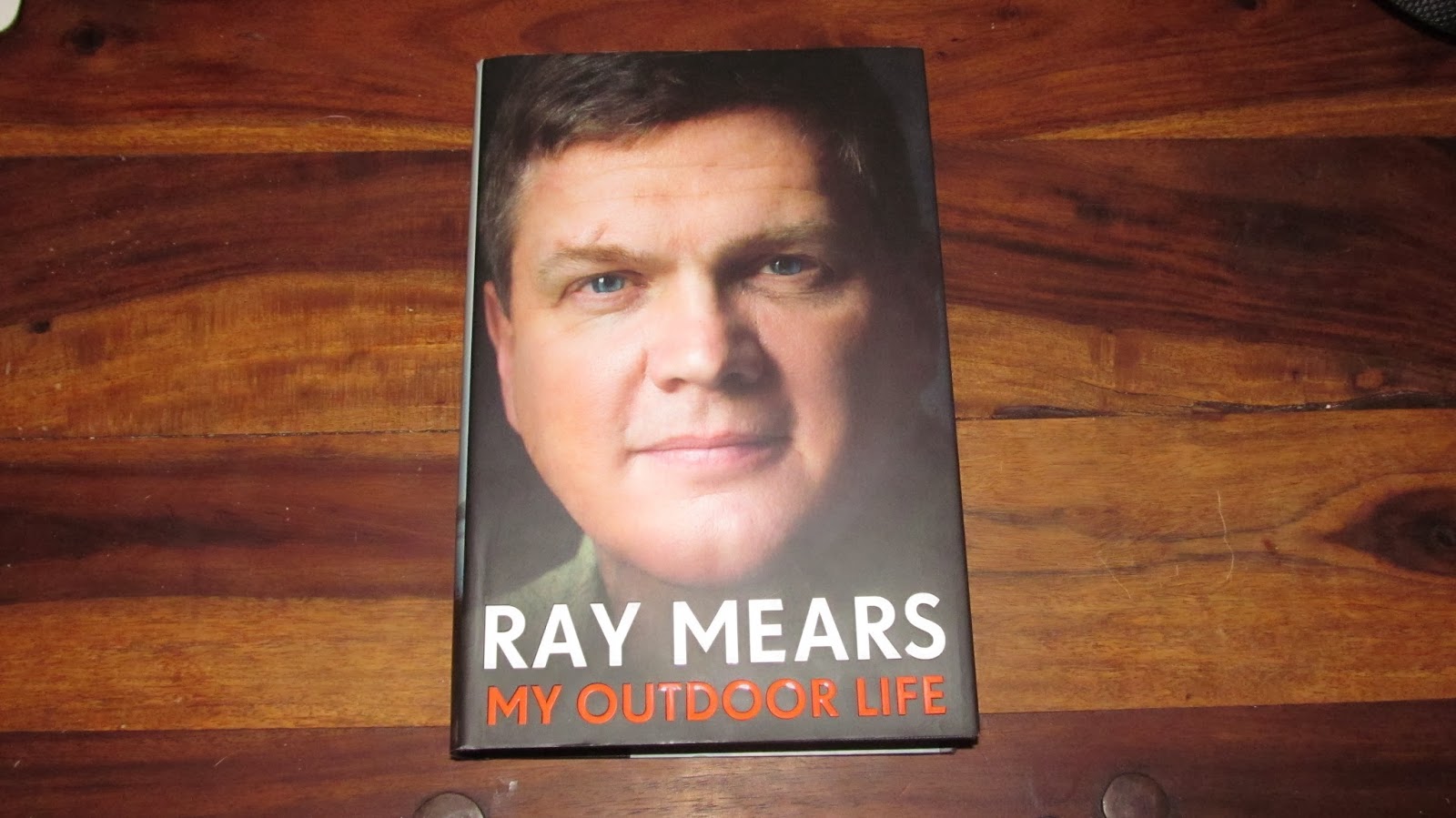 BUZZARD BUSHCRAFT: Ray Mears Autobiography