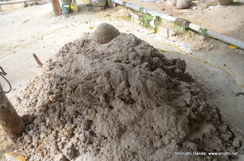 Moonstone mine and factory visit, Meetiyagoda, Srilanka - eNidhi India ...