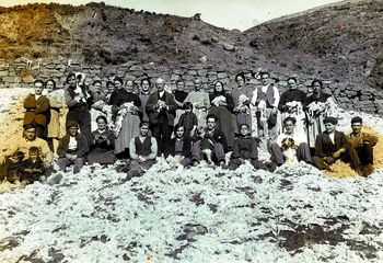 Looking for spanish civilians 1930s