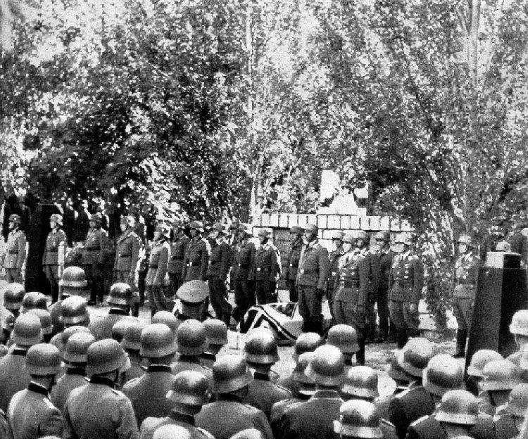 NAZI JERMAN: Foto Pemakaman Tokoh Third Reich