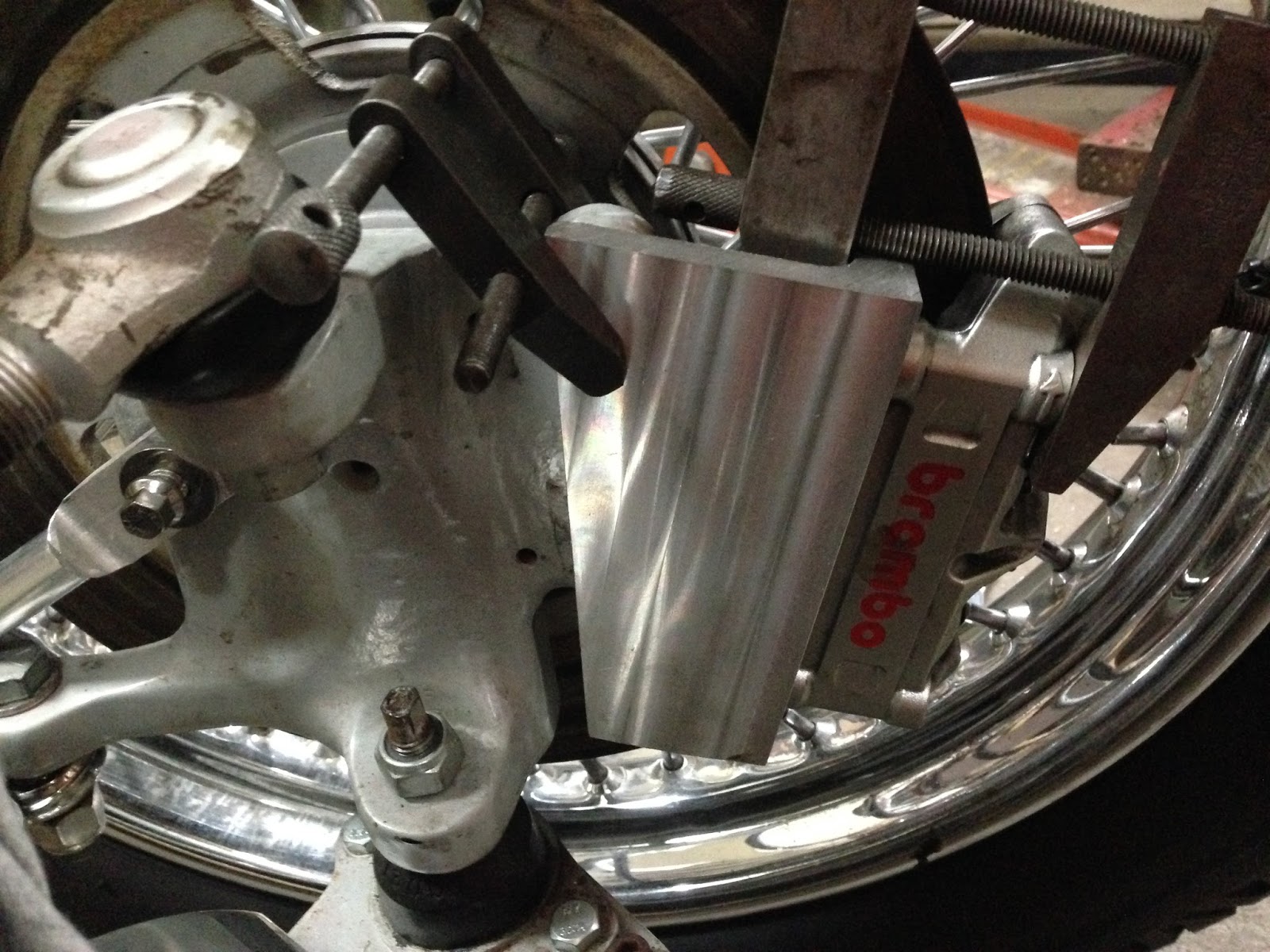 3 wheel car build: BRAKES 2