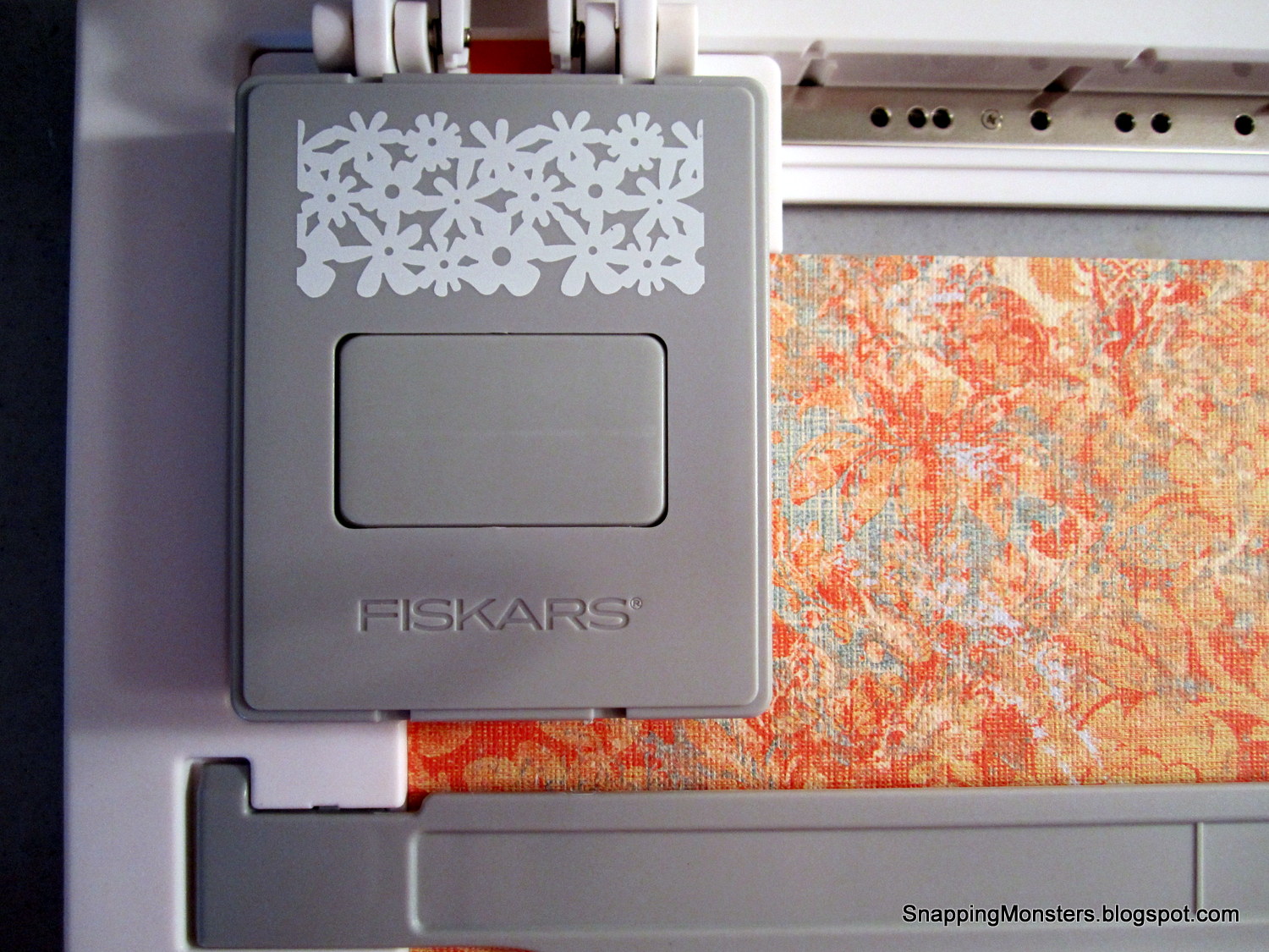 Snapping Monsters: Product Reviews: Fiskars AdvantEdge Punch System