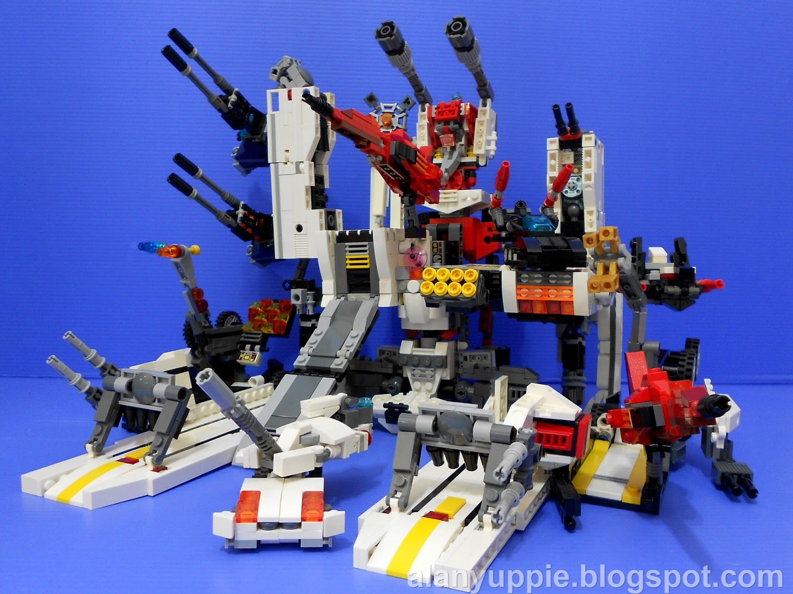 Alanyuppie's LEGO Transformers: LEGO Metroplex: Part 3 of 3: Base Mode
