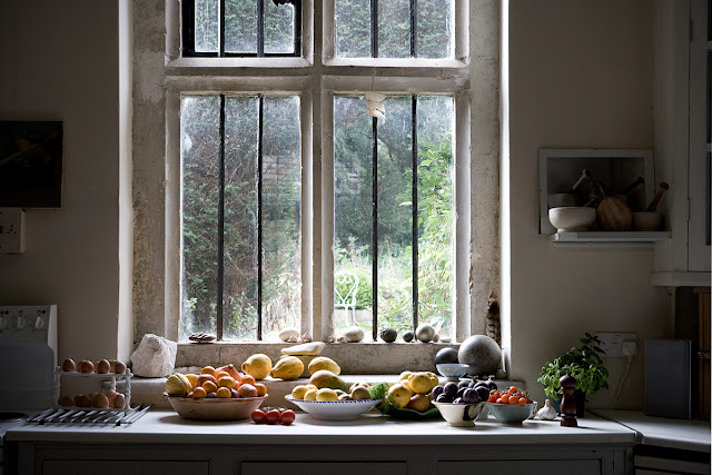 MAX & LIZZIE: Photographer this week: Paul Raeside