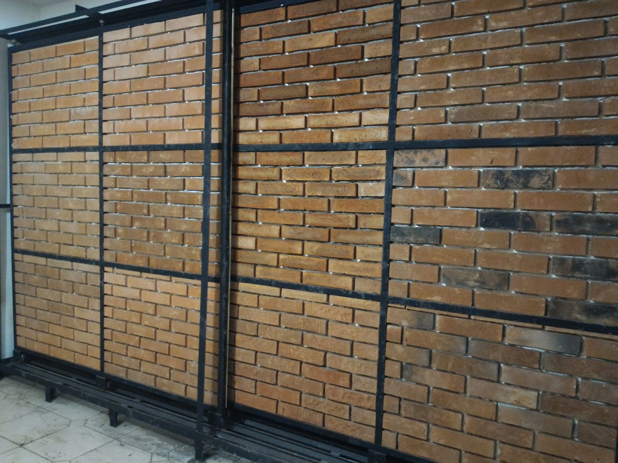 Bata Tempel Murah: Diisplay Produk Bata Nusantara