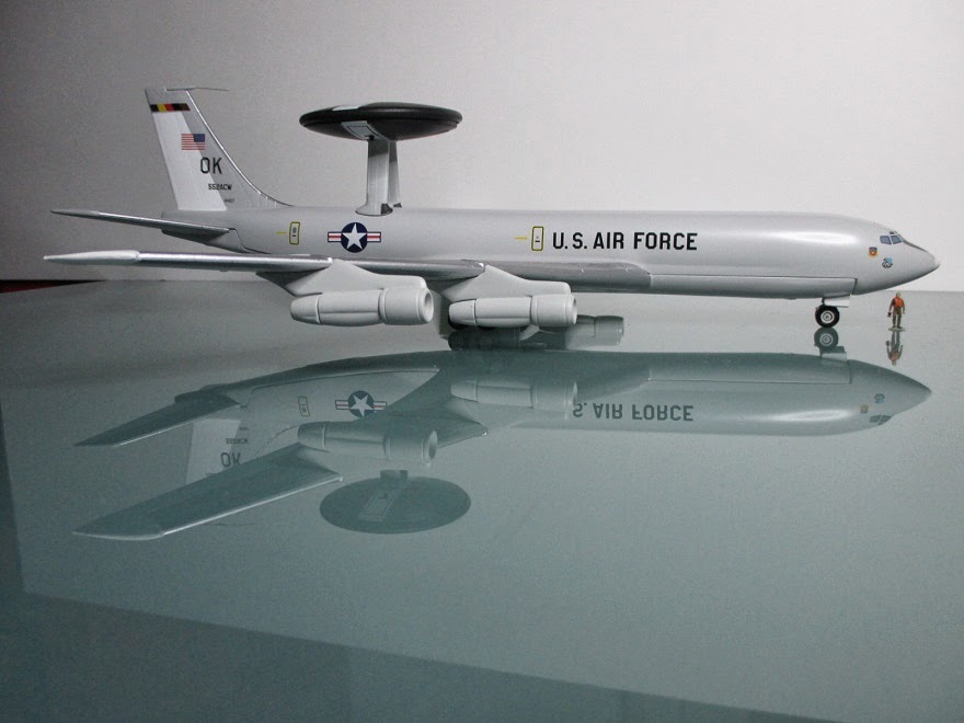 1/144 airbattle: 1/144 Boeing E-3B Sentry (Awacs) - by Corgi