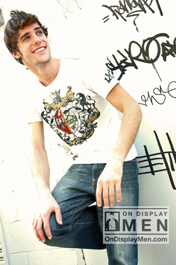 L'Homme du Jour: ALEX LAGO