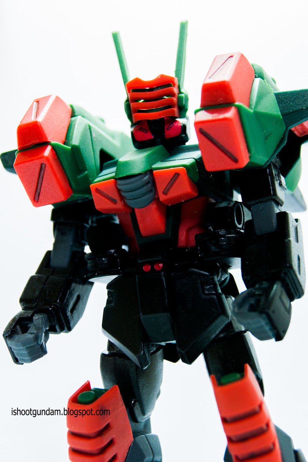 HG 1/144 Verde Buster - Custom Build ~ Plamo Hub