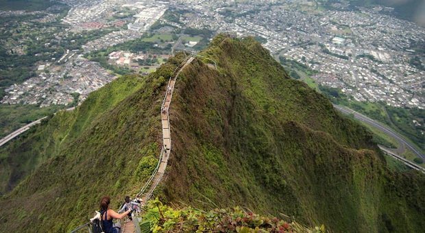 3 Most Beautiful Footpaths in the World