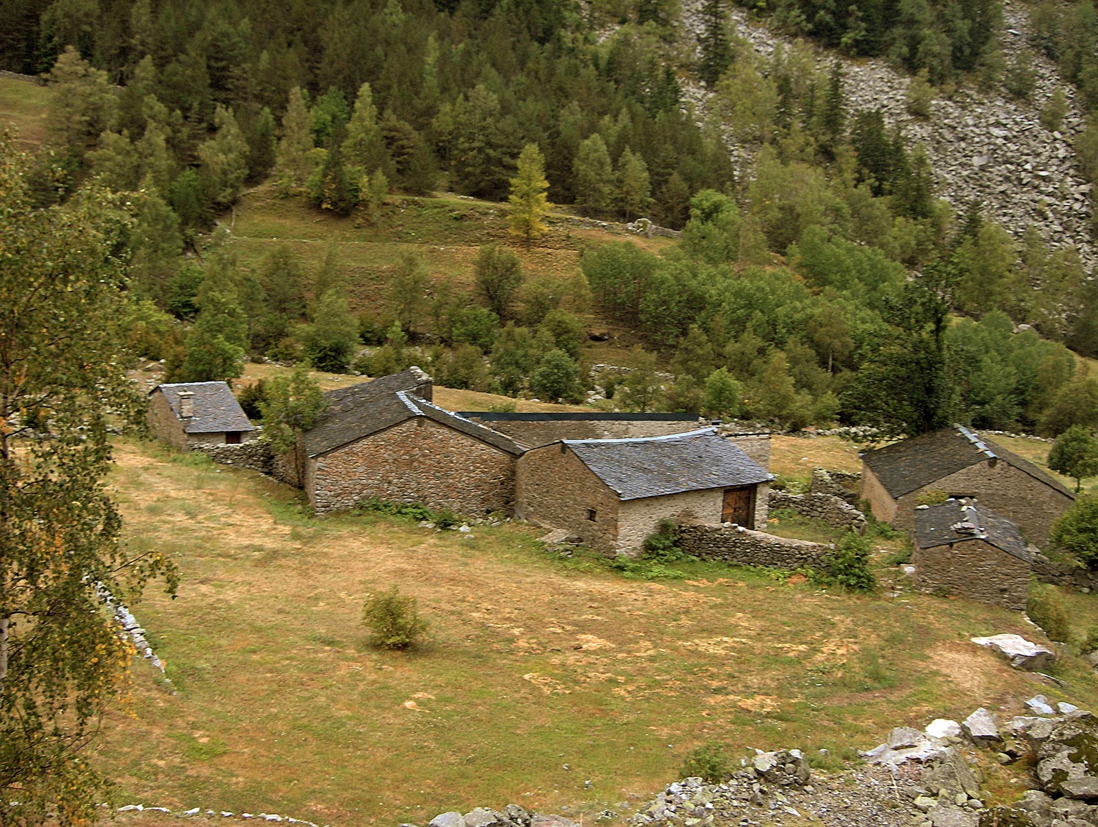 LAS RUTAS DE MON: LLAC DE ENGOLASTERS (ANDORRA)
