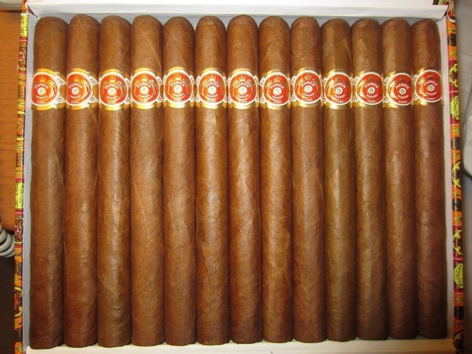 Cuban Cigars, Culture & Lifestyle: Punch Double Corona (cigar review)